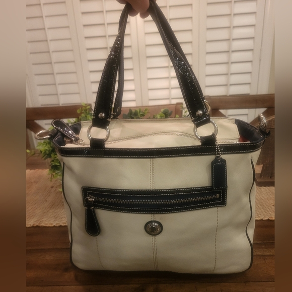 Coach | Bags | Coach Laura Leather Tote | Poshmark